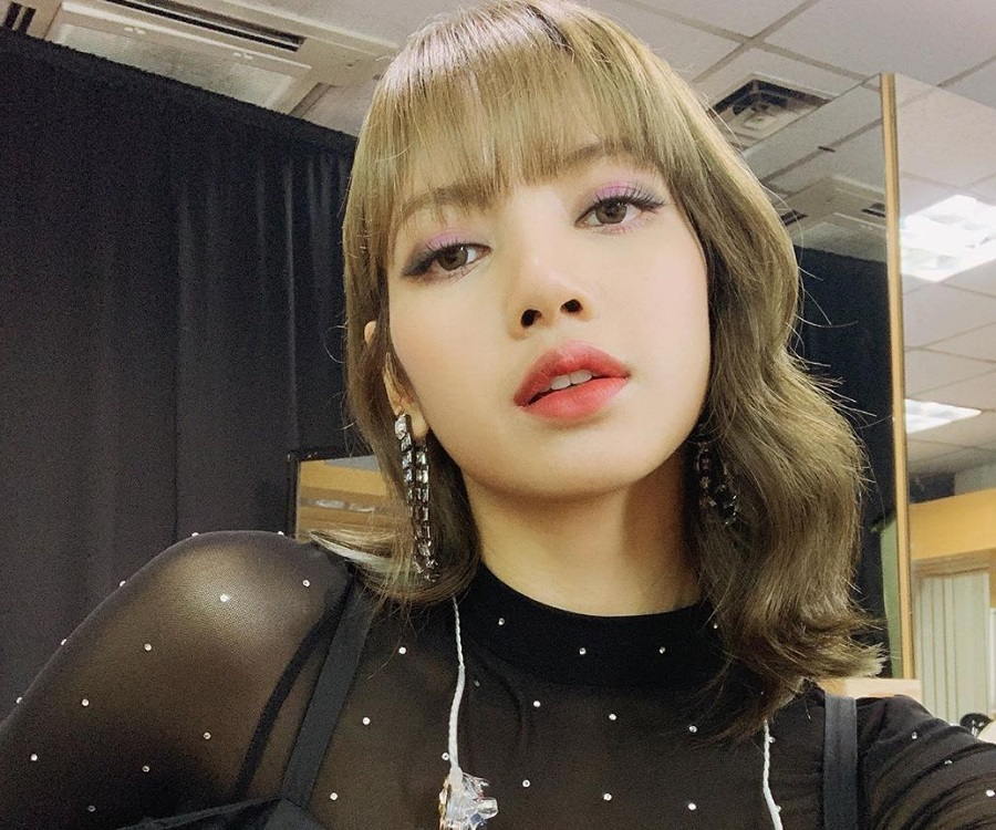 Lisa Blackpink Biodata - caizla Lisa Blackpink Biodata - caizla