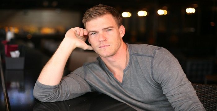 Alan Ritchson Abercrombie And Fitch