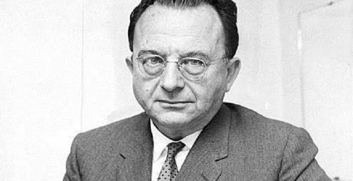 Erich Fromm Biography - Facts, Childhood, Family Life & Achievements Erich Fromm Biography - Facts, Childhood, Family Life & Achievements