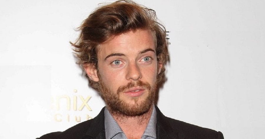 Sam Treadaway's Instagram, Twitter & Facebook on IDCrawl