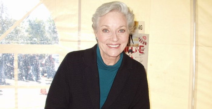 Lee Meriwether Biography - Facts, Childhood, Family Life & Achievements