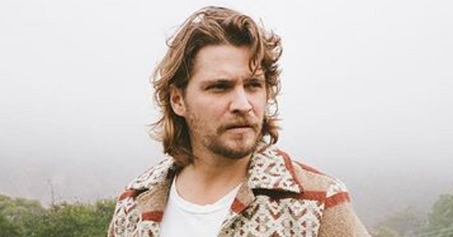 Luke Grimes Biography - Facts, Childhood, Family Life & Achievements