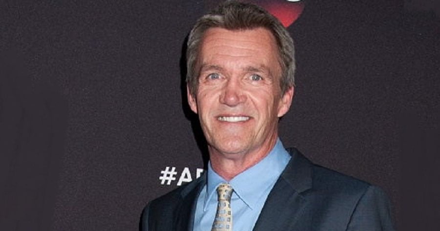 Neil Flynn Height