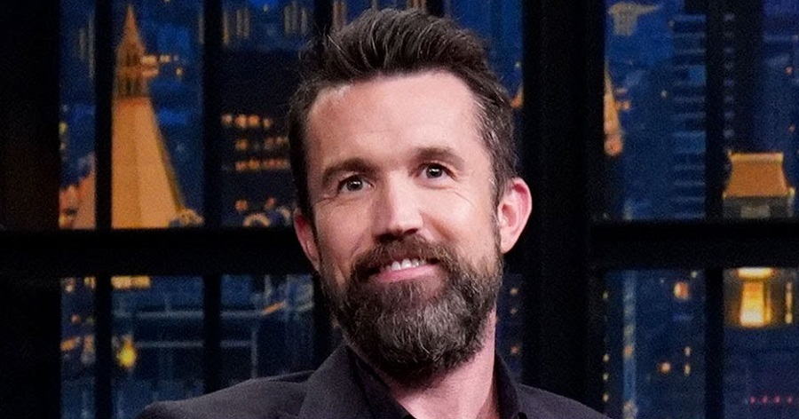 Rob McElhenney Biography – Facts, Childhood & Achievements