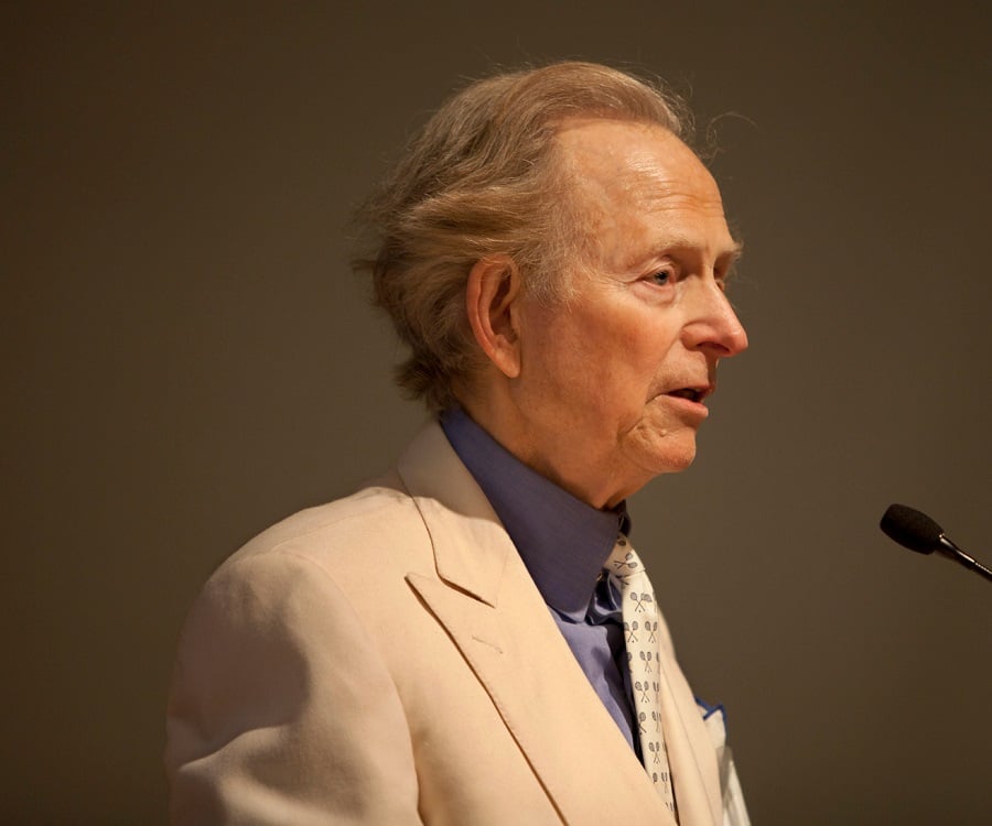 Tom Wolfe Biography - Childhood, Life Achievements & Timeline Tom Wolfe Biography - Childhood, Life Achievements & Timeline